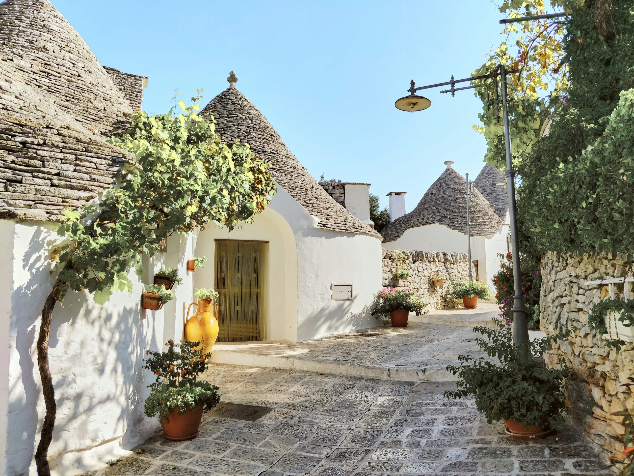 Puglia: O Charme Bruto do Sul da Itália que Conquista os Brasileiros ...